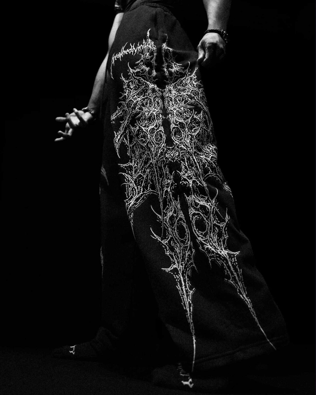 Cyber Scythe Uncuffed luxury sweatpants [VOID BLACK] | BREATHEDIVINITY ...